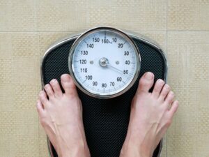 Unexplained Weight Gain: 4 Underlying Causes & What To Do